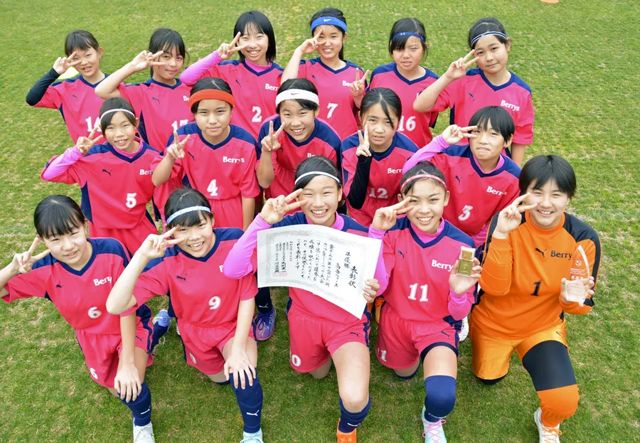 女子小学生サッカーチーム「高吾ベリーズ」が全国大会で準優勝しました！｜週刊高知の子どもニュース（2023年2月27日～3月5日） | ココハレ - 高知の子育て応援ウェブメディア